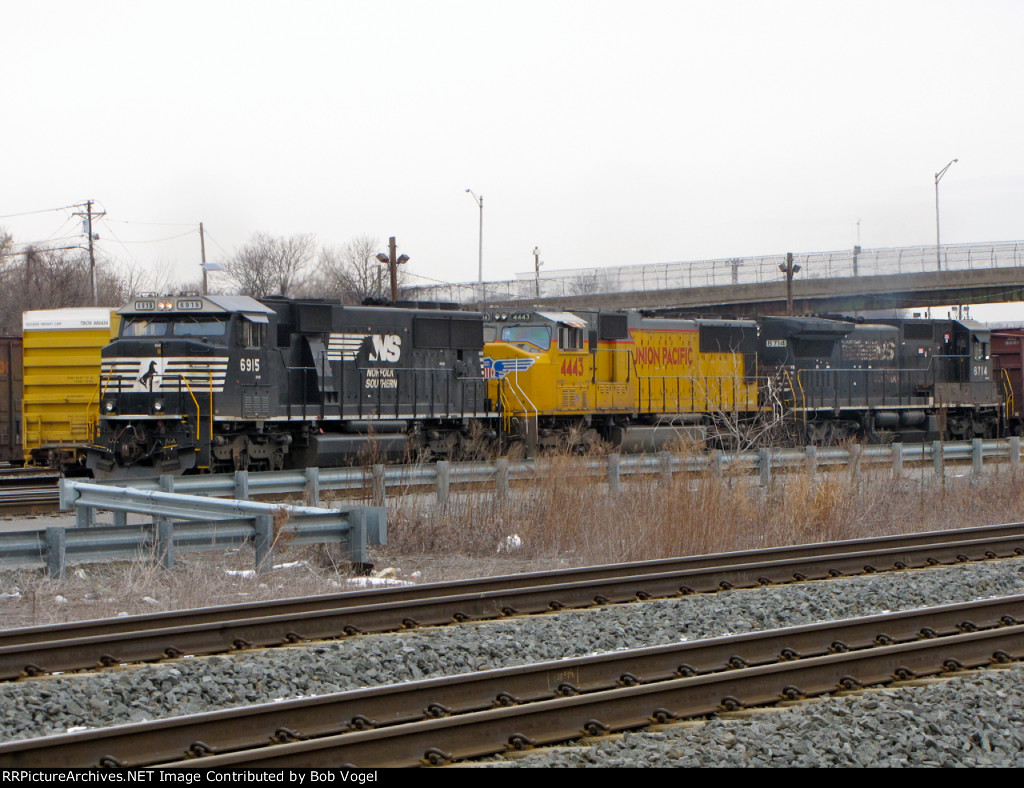 NS 6915, UP 4443, NS 8714